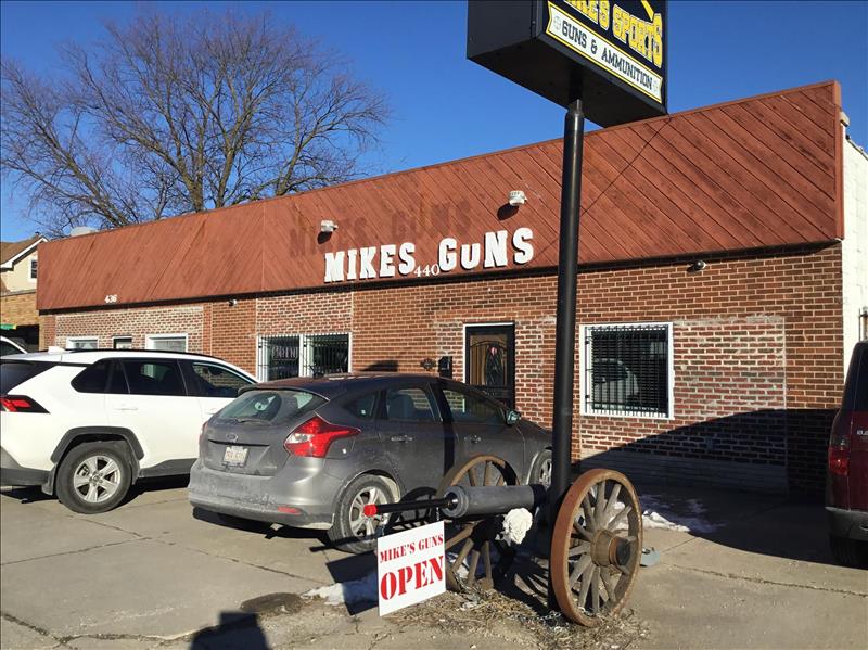 Mike's Guns & Ammo - Bradley, IL